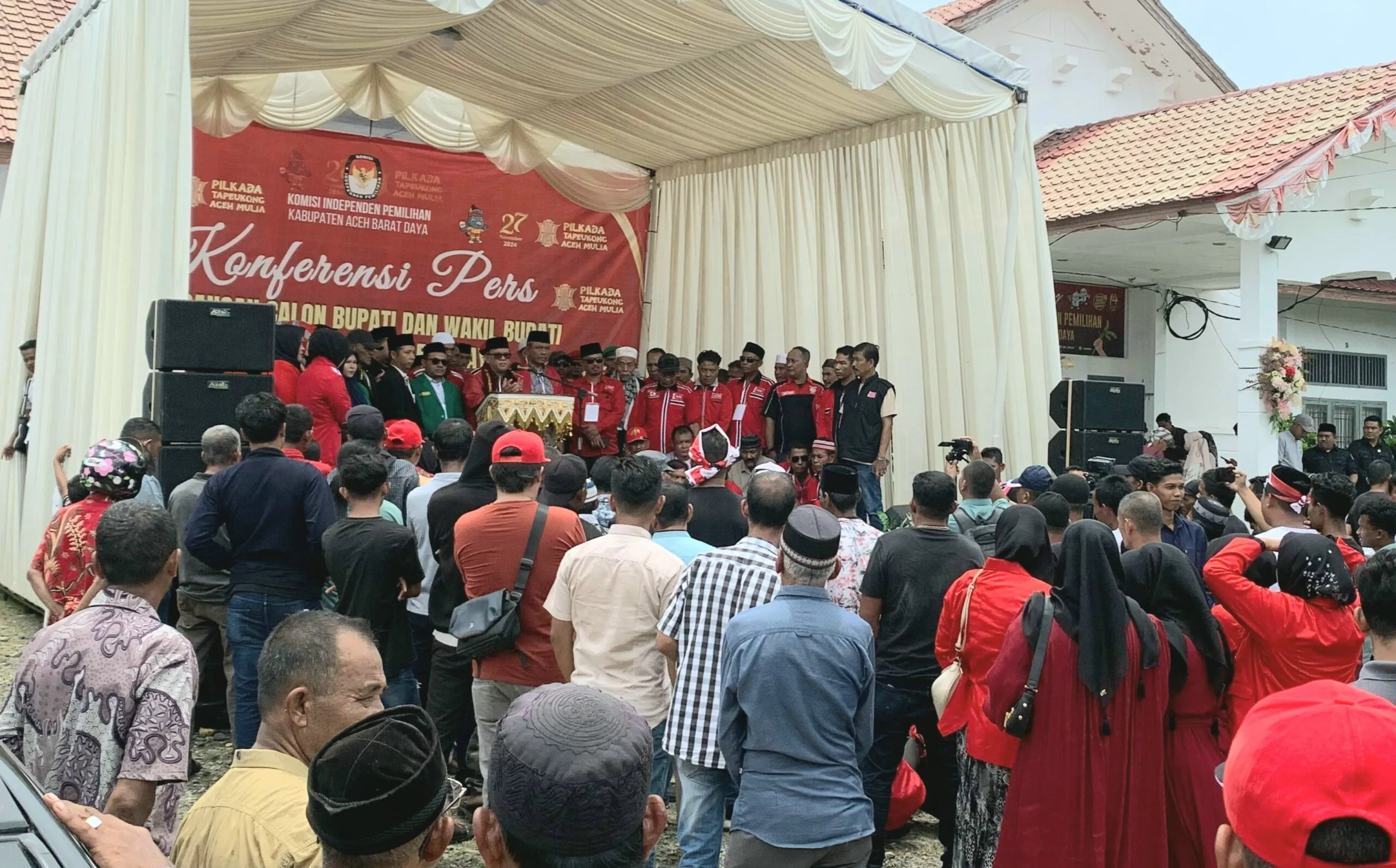 Jufri Hasanuddin dan Fakhruddin Resmi Daftarkan Diri ke KIP ABdya ... Jufri Hasanuddin dan Fakhruddin Resmi Daftarkan Diri ke KIP ABdya ...